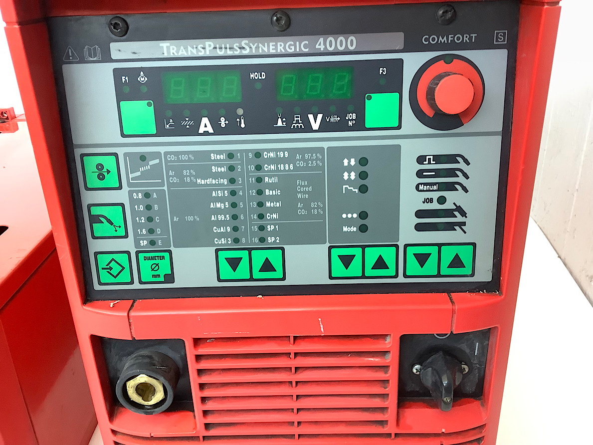 Set Fronius Schweißgerät TransPuls Synergic 4000, Netzkabel, Kühlgerät ...