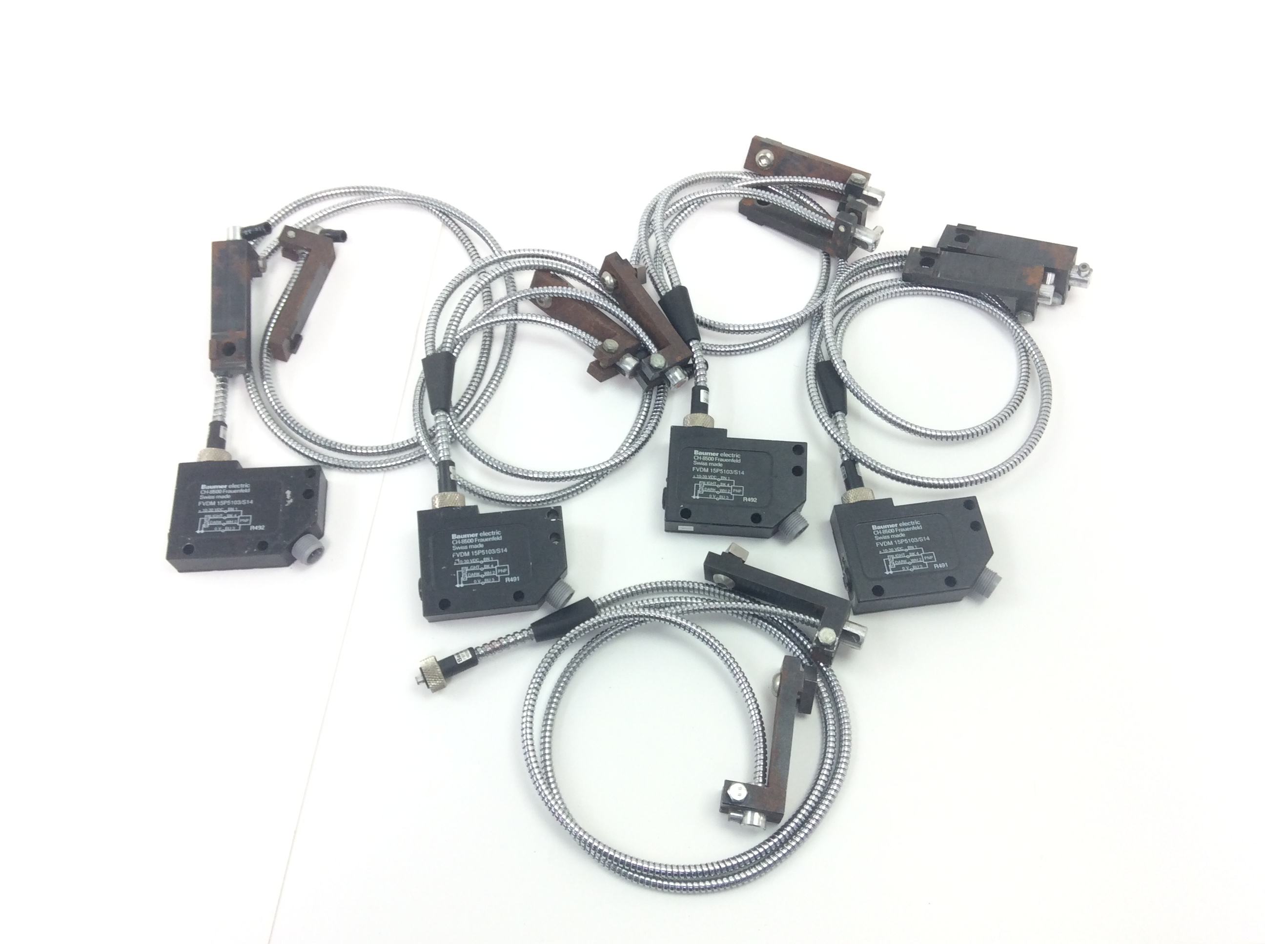 5x Baumer FSF 050B4004 Sensor mit 4x Baumer FVDM 15P5103/S14 Lichtleiter