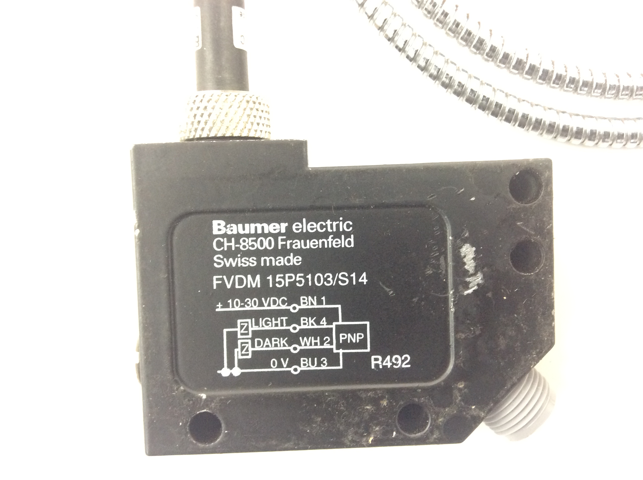 5x Baumer FSF 050B4004 Sensor mit 4x Baumer FVDM 15P5103/S14 Lichtleiter