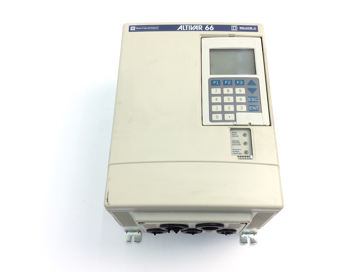 Telemecanique SQUARE D ALTIVAR 66 Frequenzumrichter ATV66U41N4 2.2kW