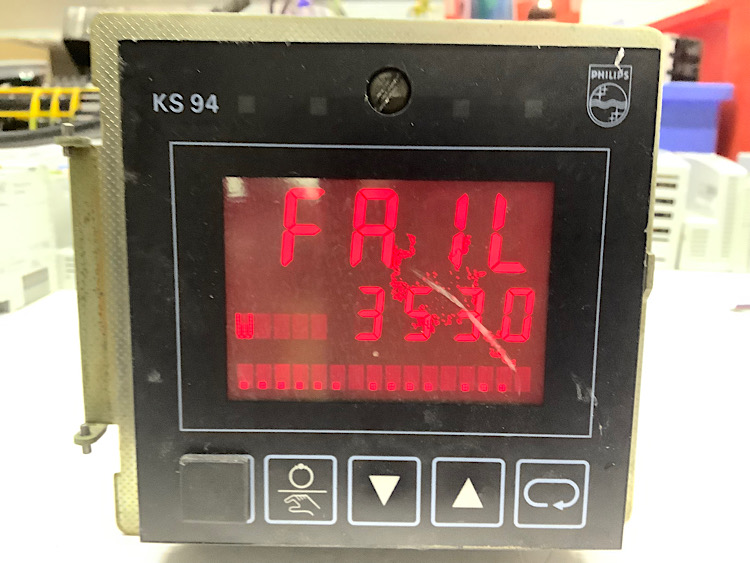 2x Philips KS 94 Temperaturregler 9407 924 00001 6,5 VA