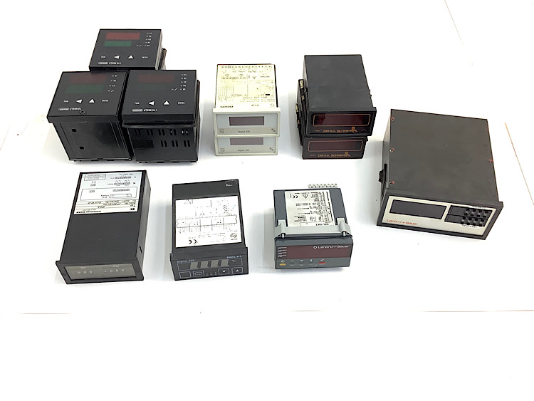 11er Display Set z.b 2x PHILIPS 9404 379 00041 1x Contraves GmbH JPGA