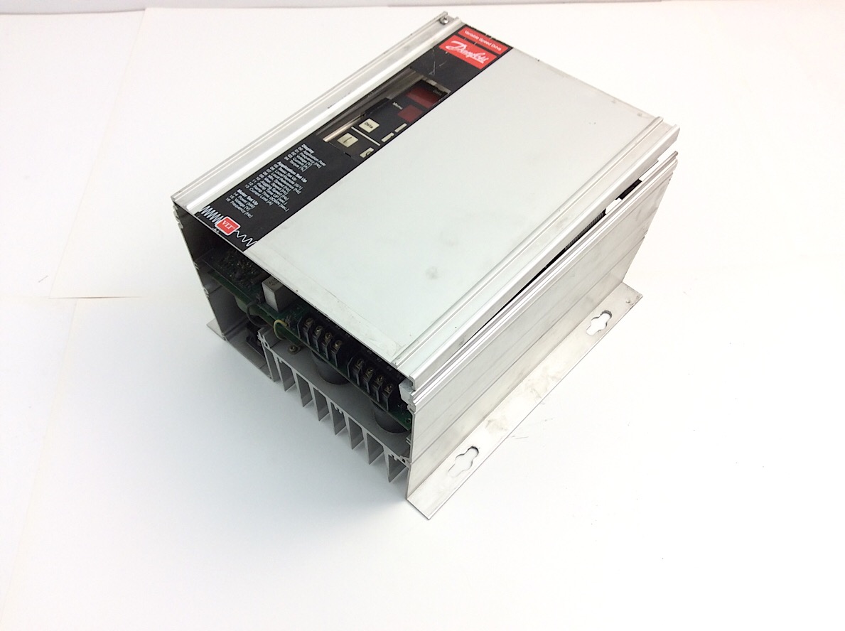Danfoss Variable Speed Drive VLT 3002 Frequenzumrichter 175H1027 2.8A 1 ...