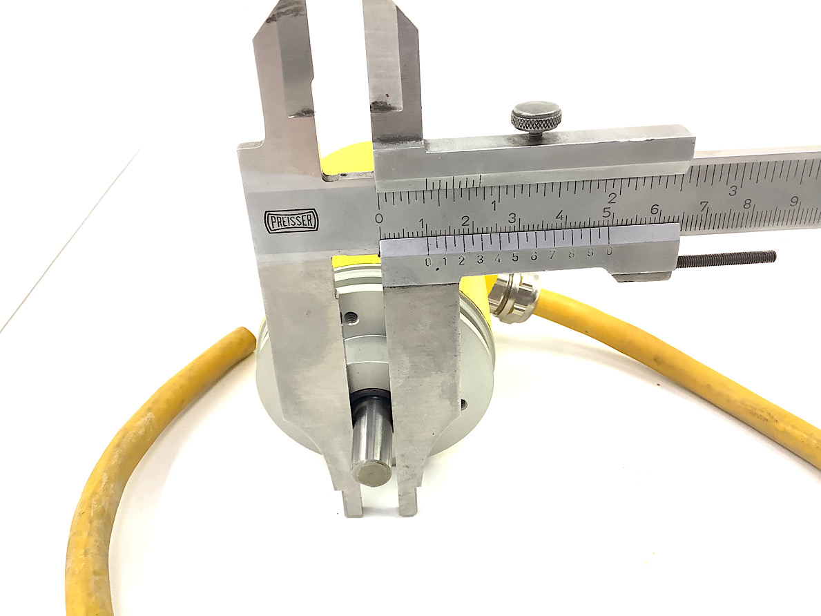 Stegmann Winkelcodierer Absolute Encoder AG 66 11-40VDC Drehgeber