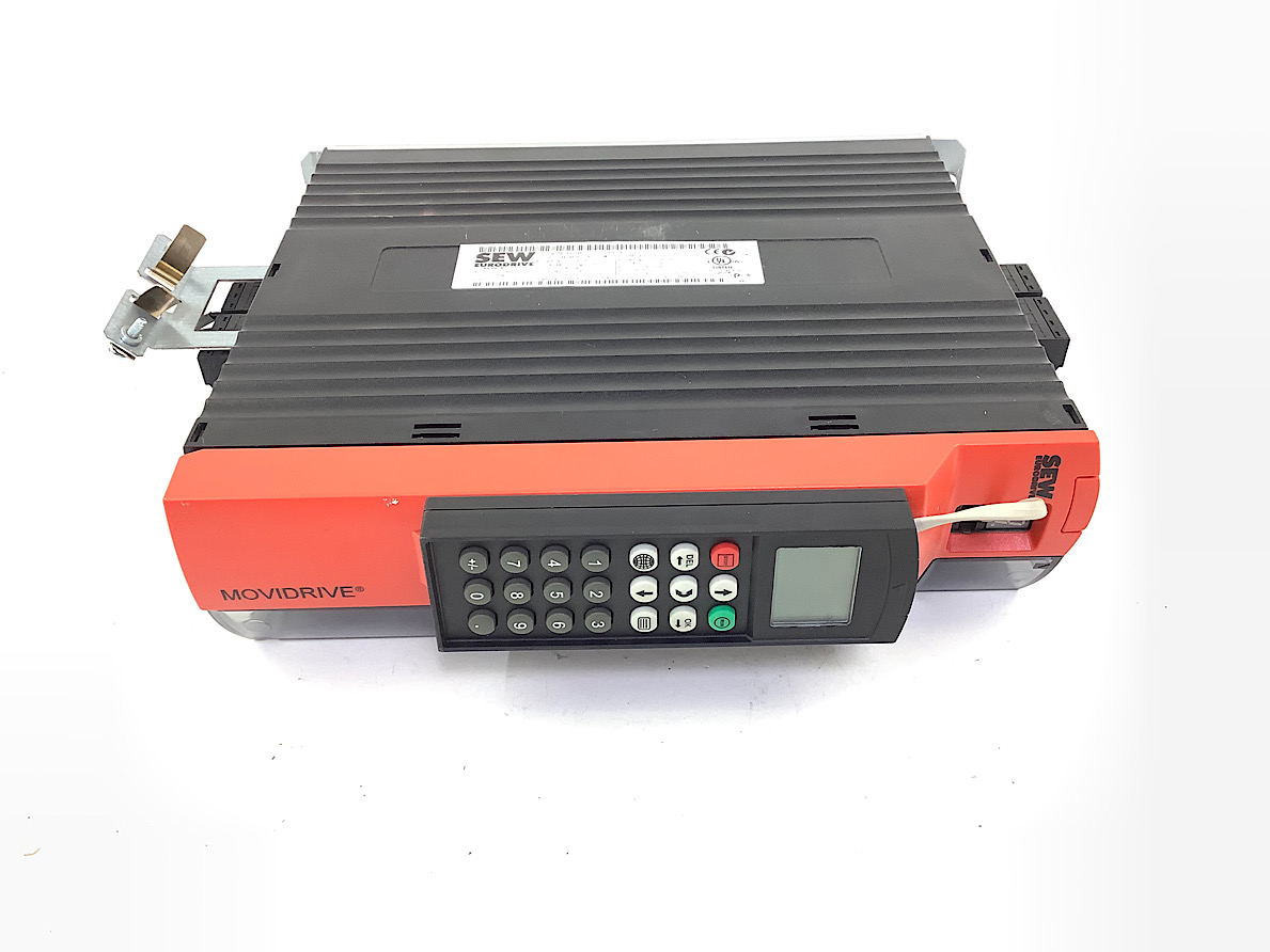 SEW Eurodrive Movidrive Umrichter MDX61B0005-5A3-4-OT/L mit defekten Screen