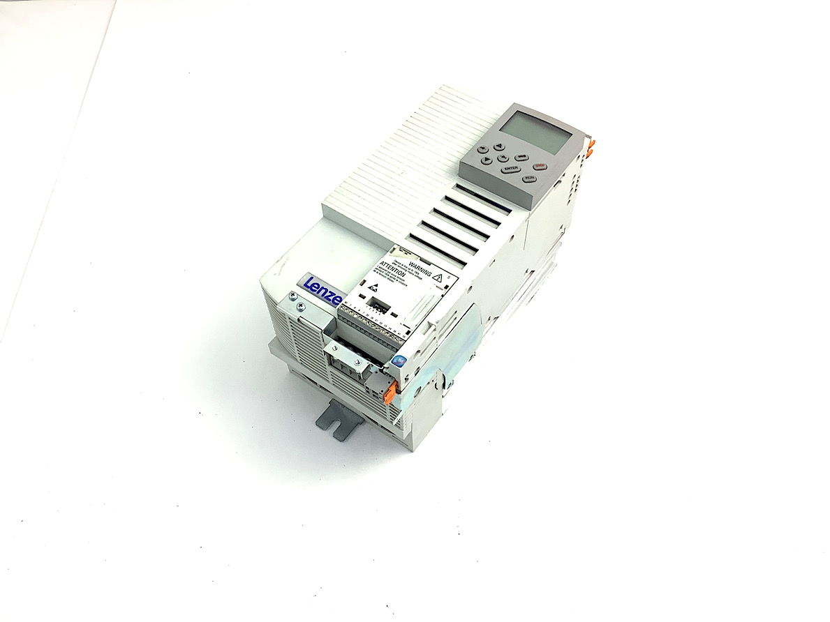 Lenze Frequenzumrichter Inverter 8200 vector E82EV113_4C 3/PE 23.5A/18.8A
