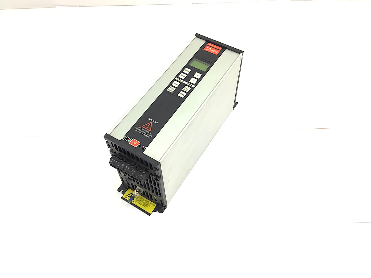 Danfoss Variable Speed Drive VLT Type 2020 195H3401 0-120/500Hz 2,4A drehzahlvar