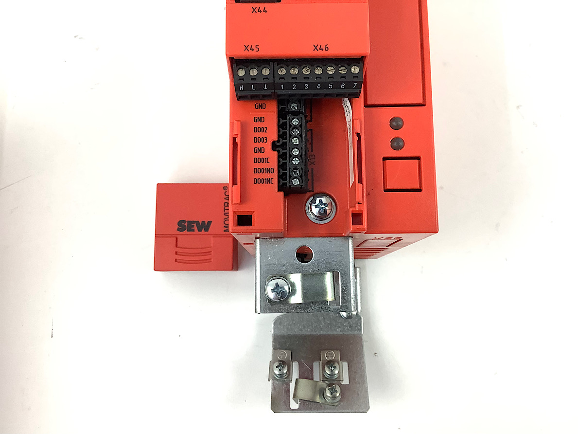 2er SET SEW Eurodrive, 1x DFP21B/UOH11B, 1x MC07B0011-5A3-4-00/FSC11B ...