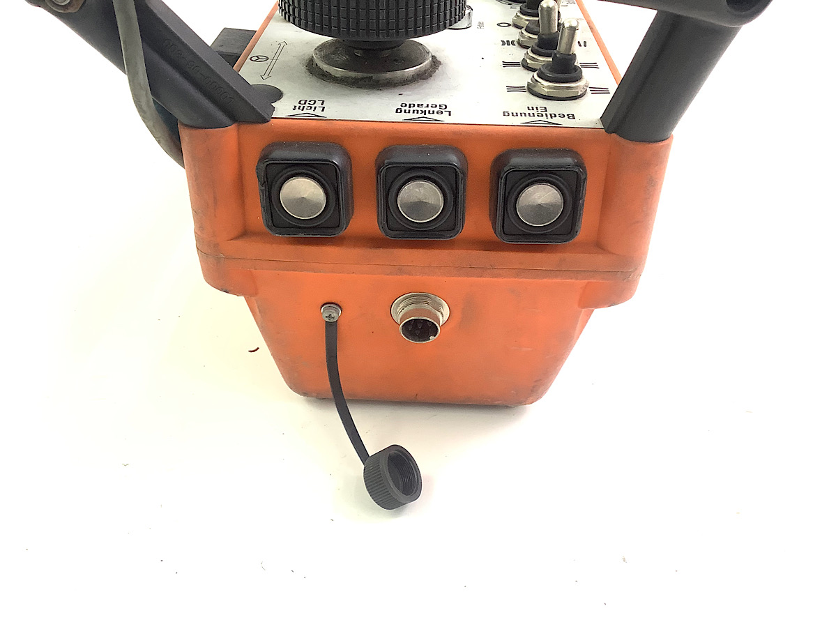 HBC Radiomatic Spectrum Kran Fernbedienung 433,100-434,750 MHz 6VDC