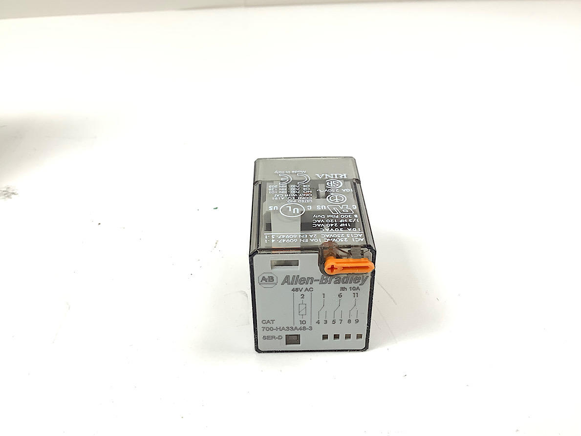 6x Allen-Bradley CAT 700-HA33A48-3 SER-D Relais in OVP
