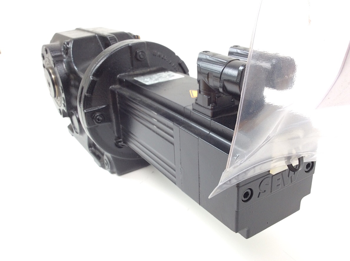 SEW-Eurodrive Servomotor KA47/T CMP63S/BK/KY/AK0H/SB1 3000r/min 400V ...